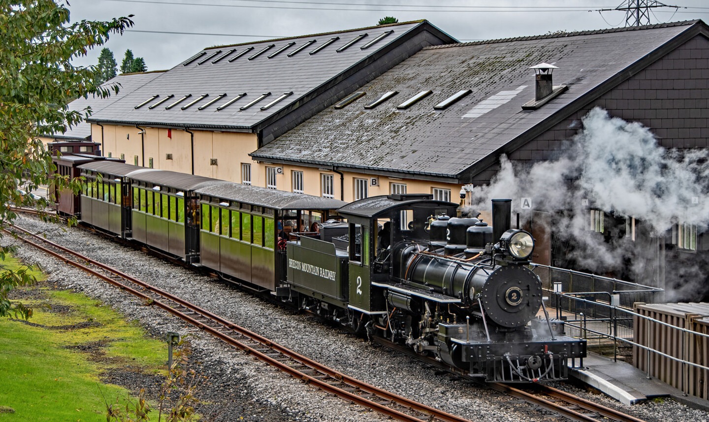 Brecon Mountain Railway, Wales - Brecon Mountain Railway train (No ...