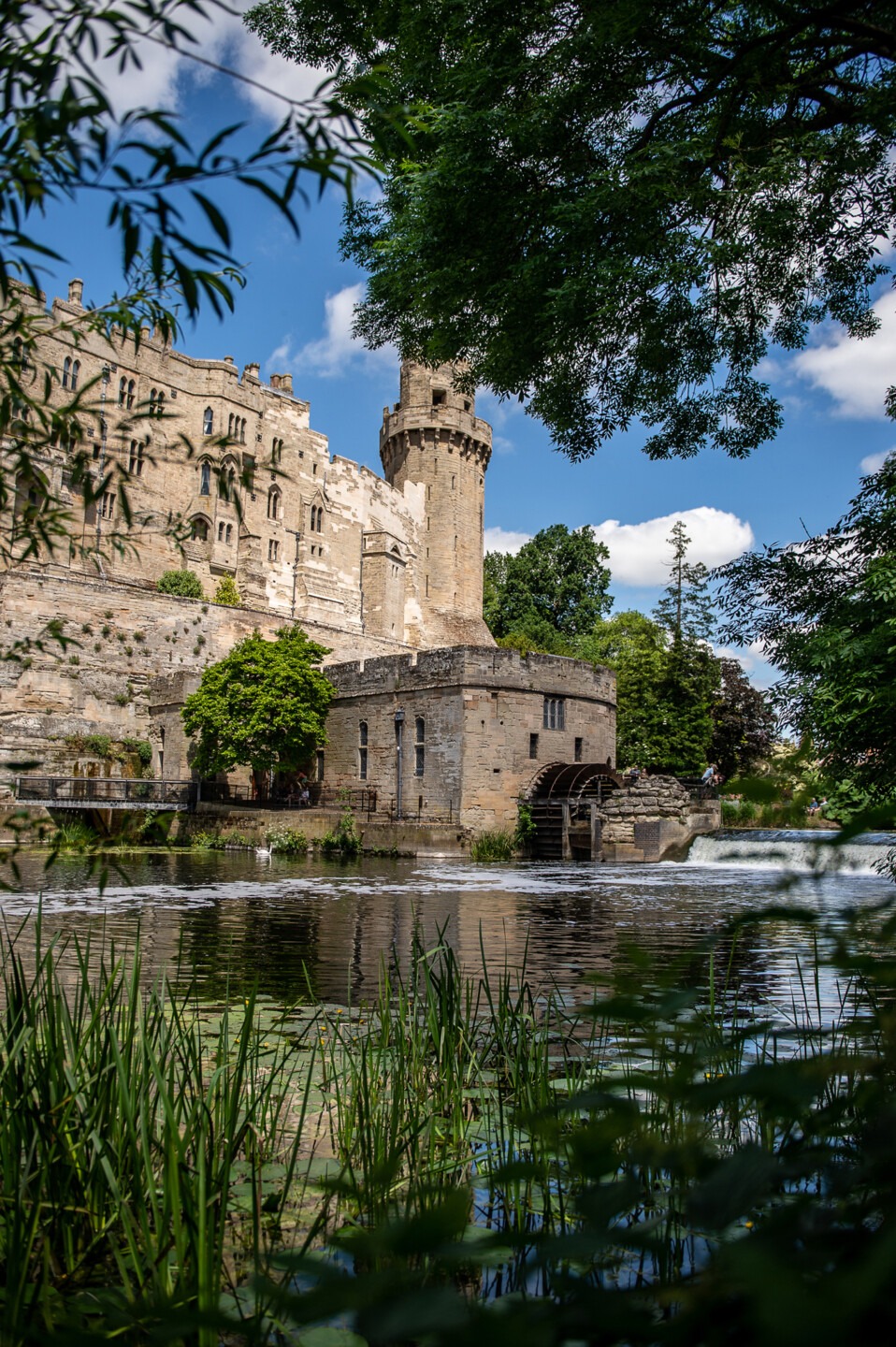 Group tour to the Heart of England: Warwick Castle and Cadburys