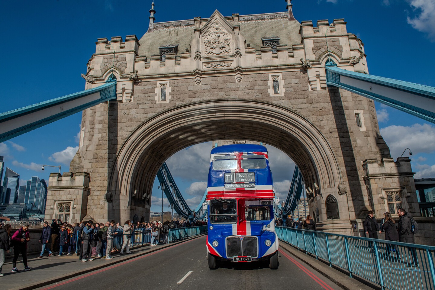 Great British Tea Bus, London - Union Jack Bus - (07_NCN_No Expiry ...