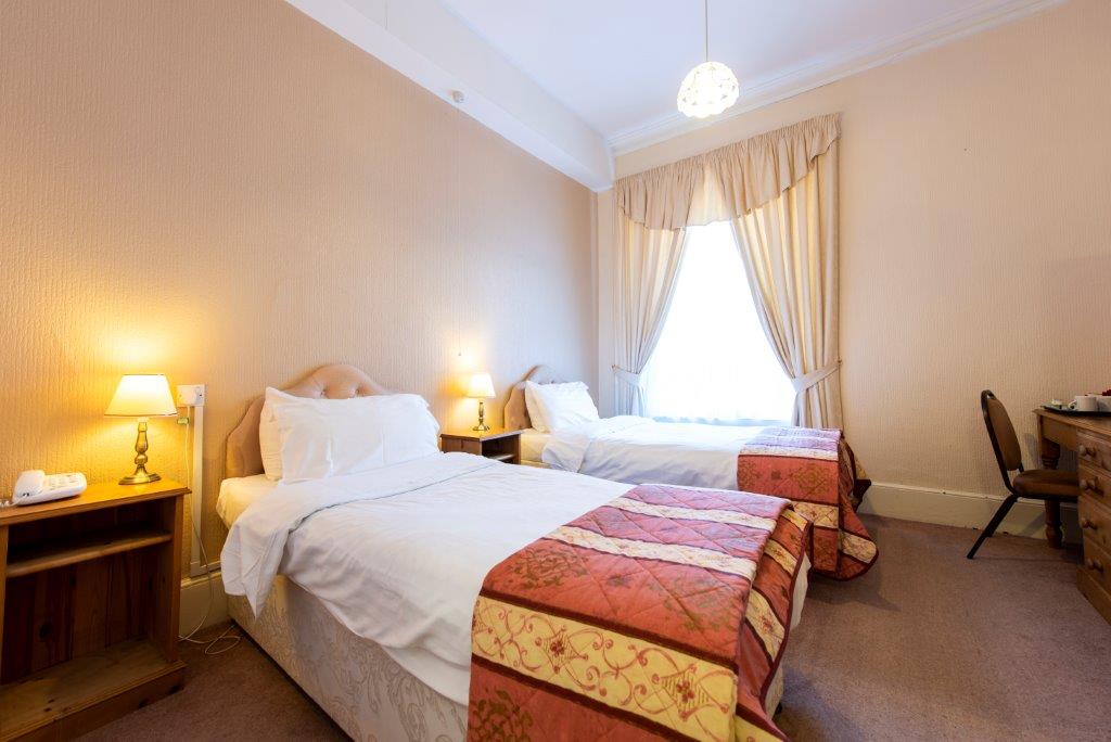 Gilsland Hall Hotel, Cumbria - Standard Twin Room - Greatdays Group Travel